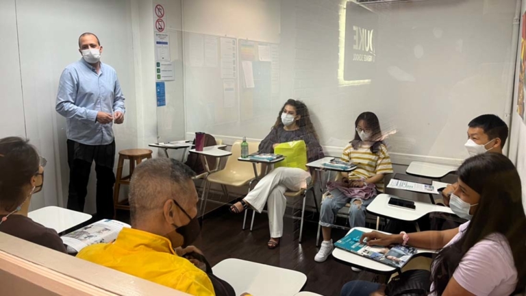 Learn English | Thai Language School Bangkok | Duke Language